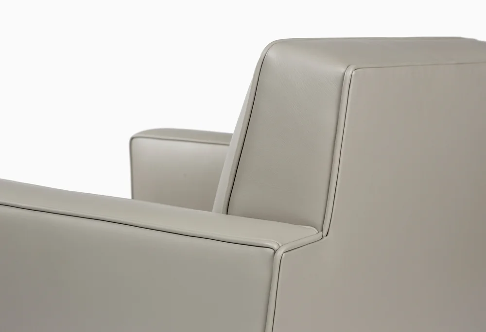 Laureate Club Chair — Chai Ming Studios
