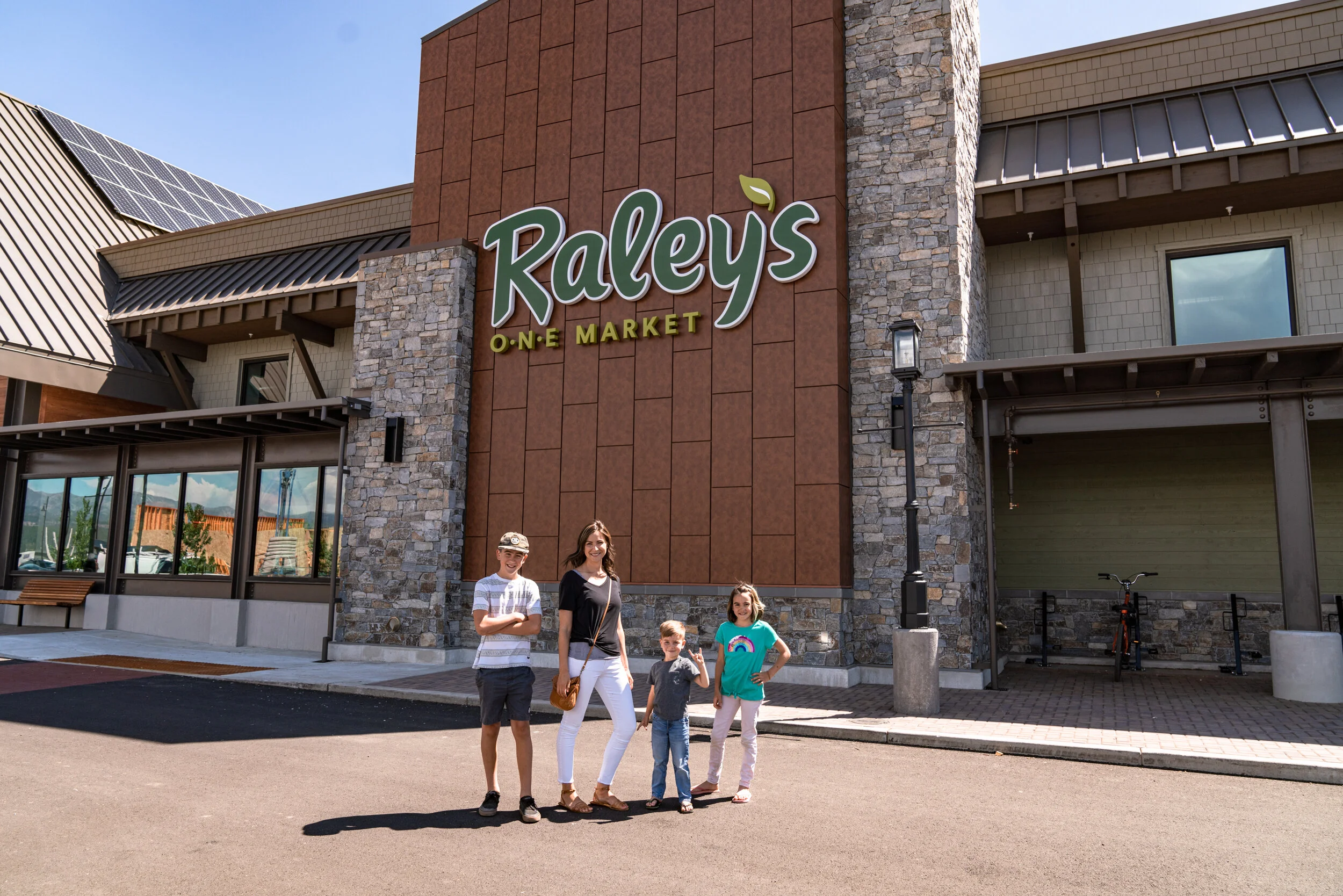 Raley's O-N-E Market in Truckee — LAURA LAWSON VISCONTI