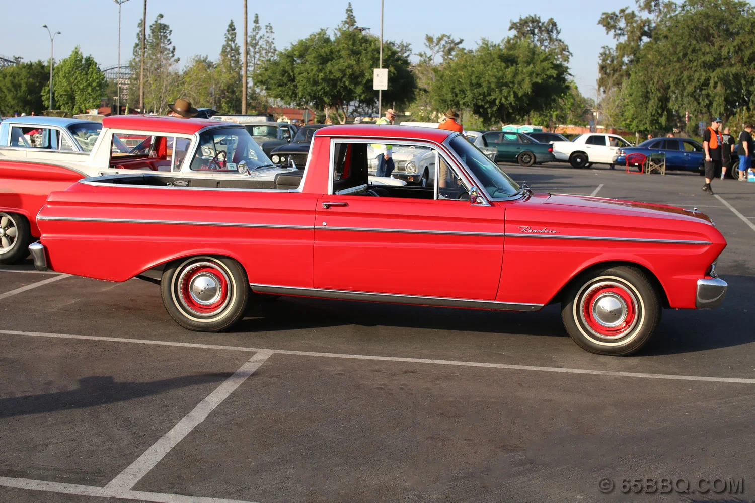 Ford Ranchero car show photographs — The Ranchero & The Blue Q