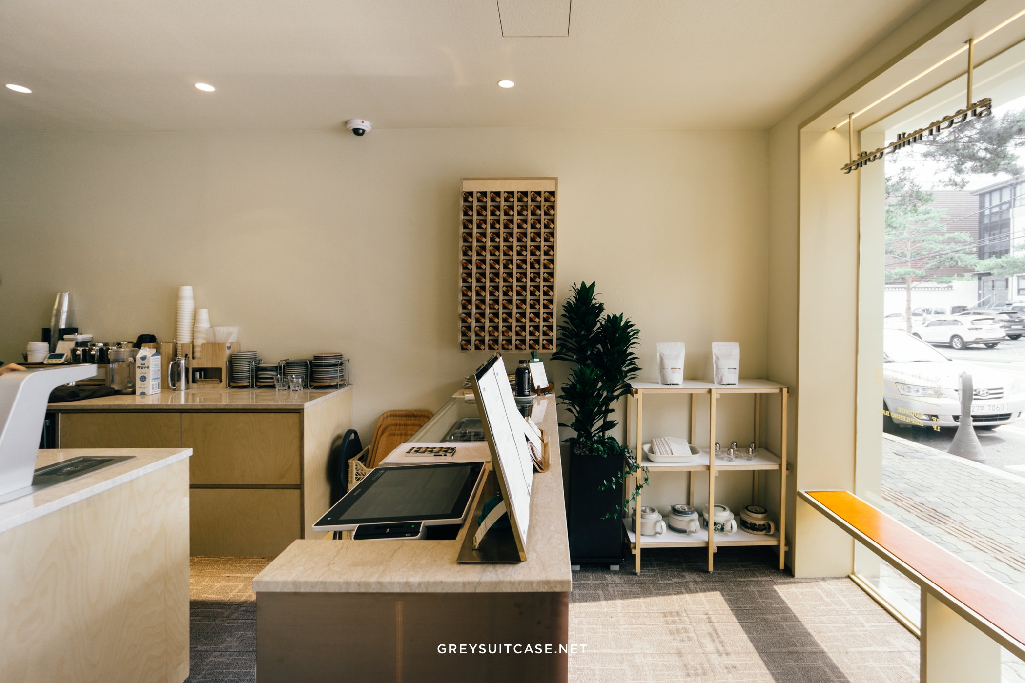Green Mile Coffee Bukchon • 그린마일커피 북촌점 — Greysuitcase
