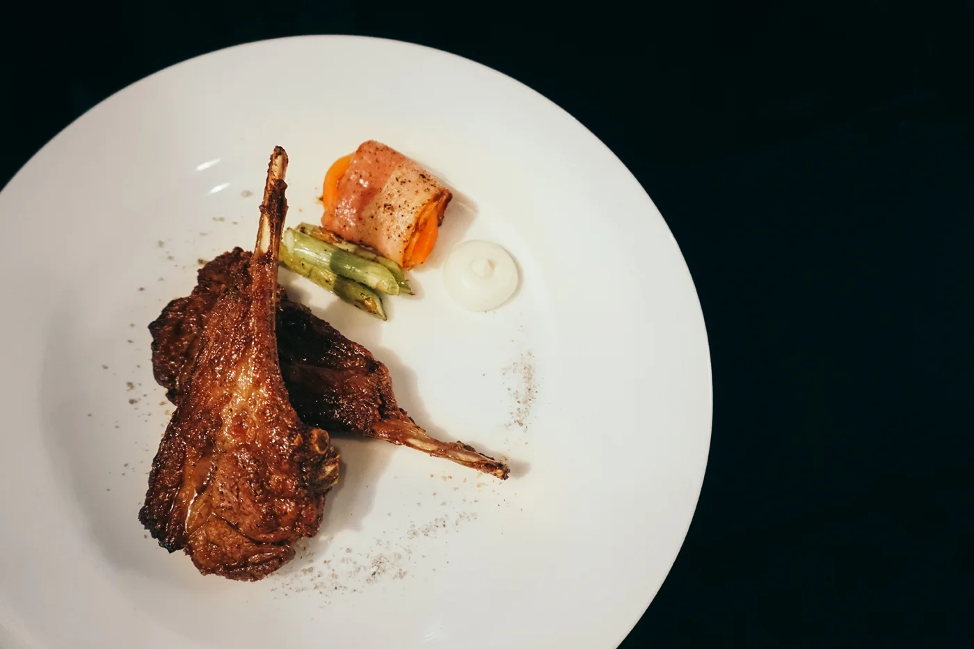 Egg Dang • 에그당 — Greysuitcase