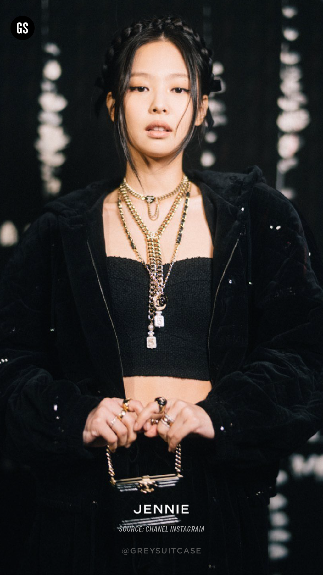 Blackpink Jennie at Chanel FW 22/23 RTW Show — Greysuitcase