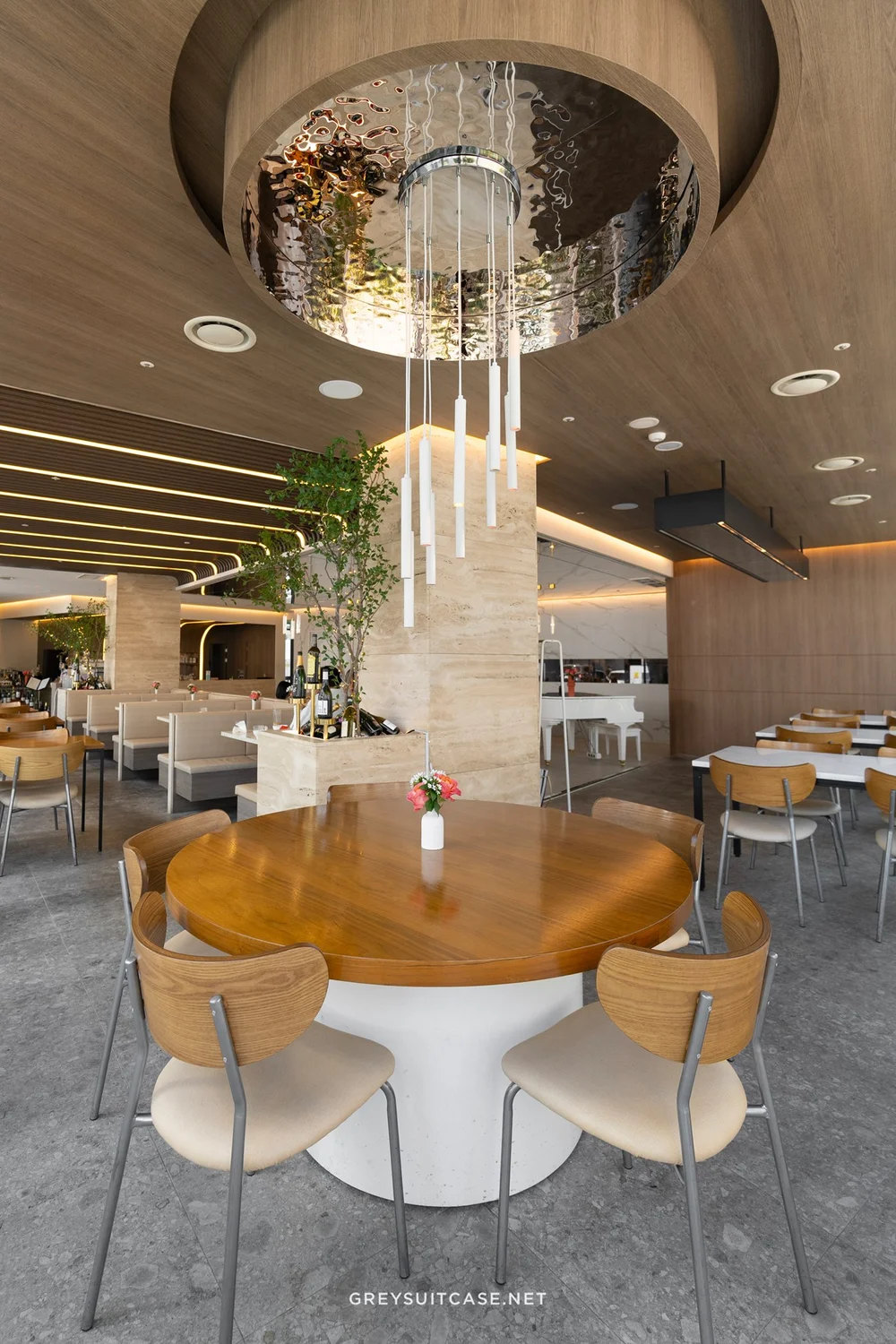 Centre Cheongdam • 센트레 청담 — Greysuitcase