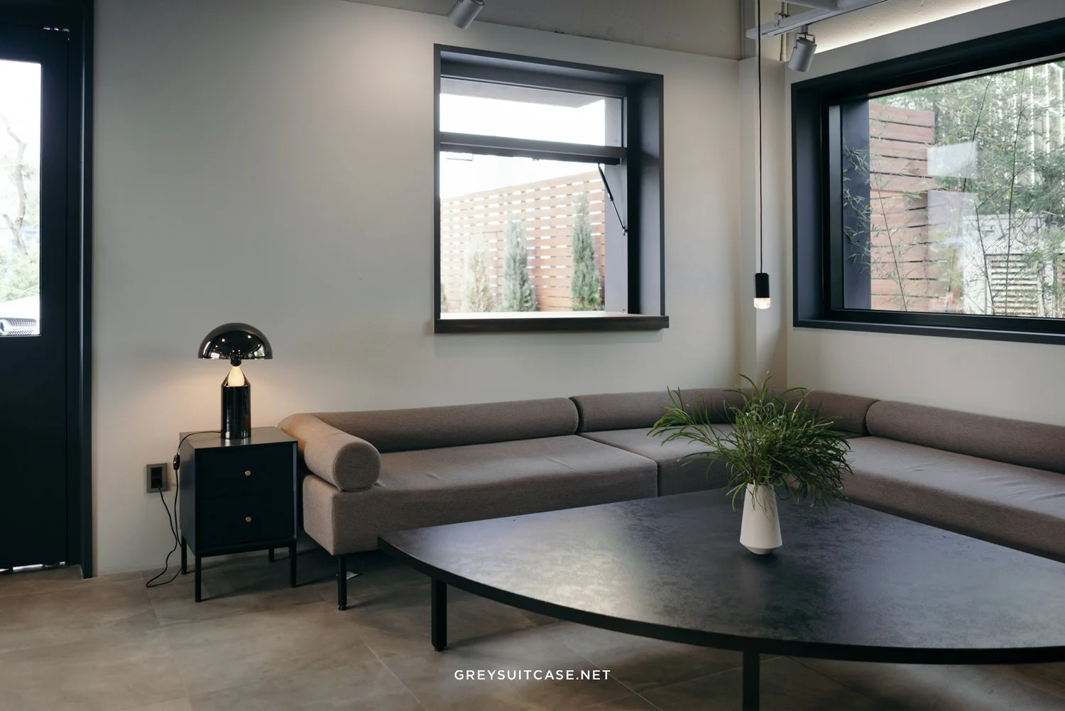 Cafe Arc • 카페아르크 — Greysuitcase