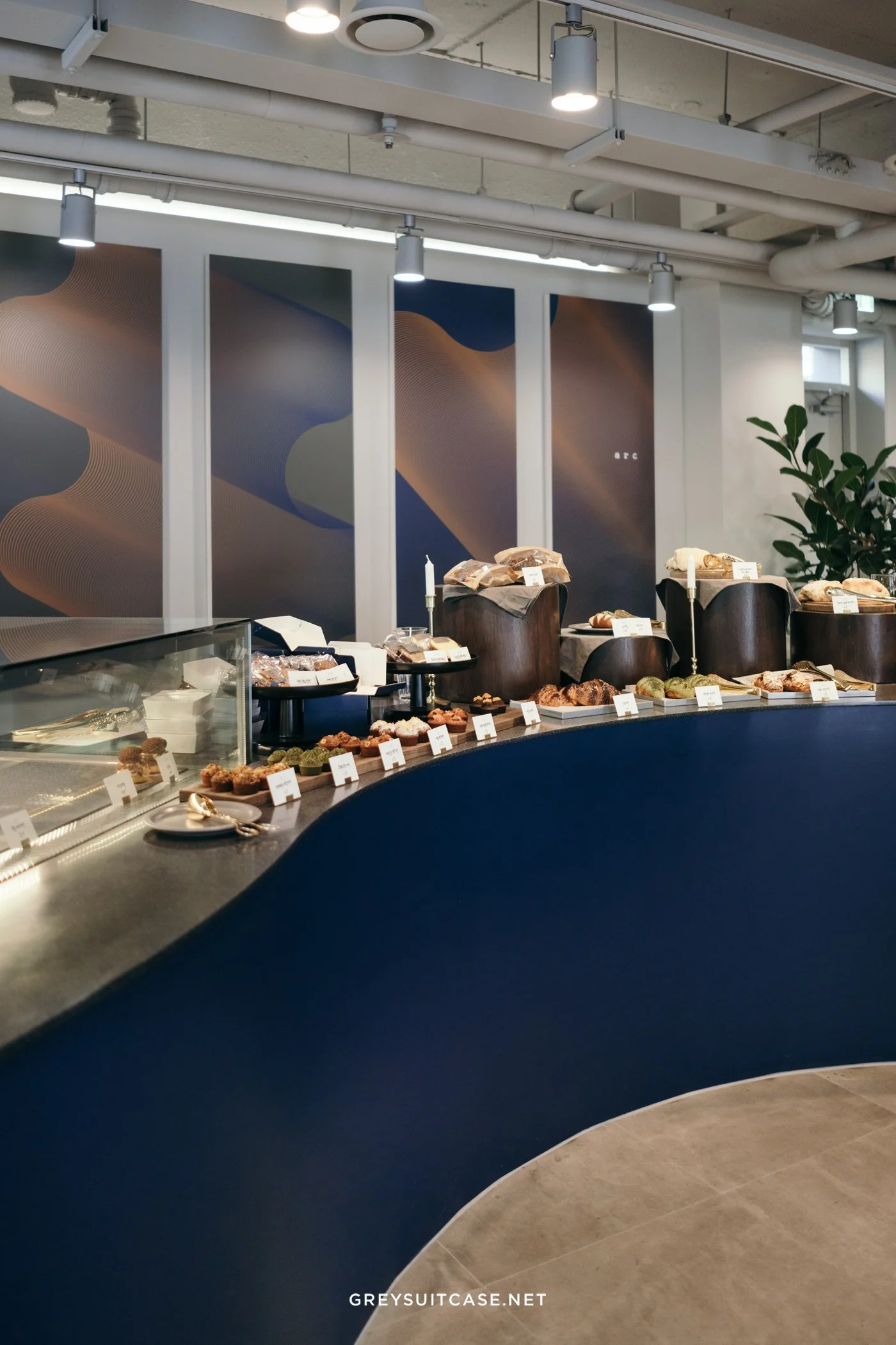 Cafe Arc • 카페아르크 — Greysuitcase
