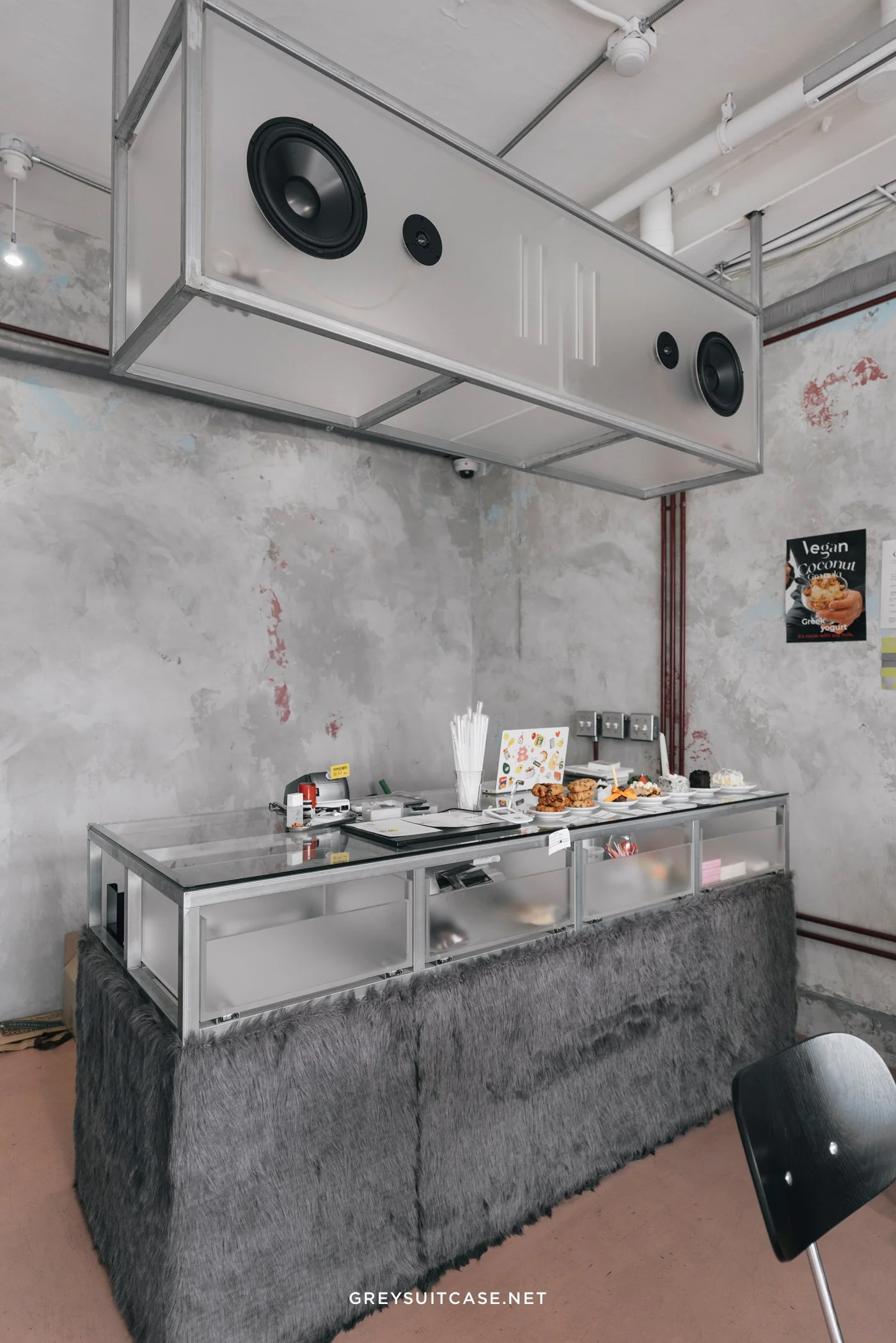 Cafe Alt • 알트 — Greysuitcase