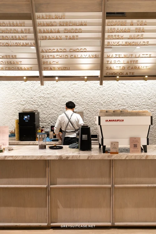 Flor — Greysuitcase