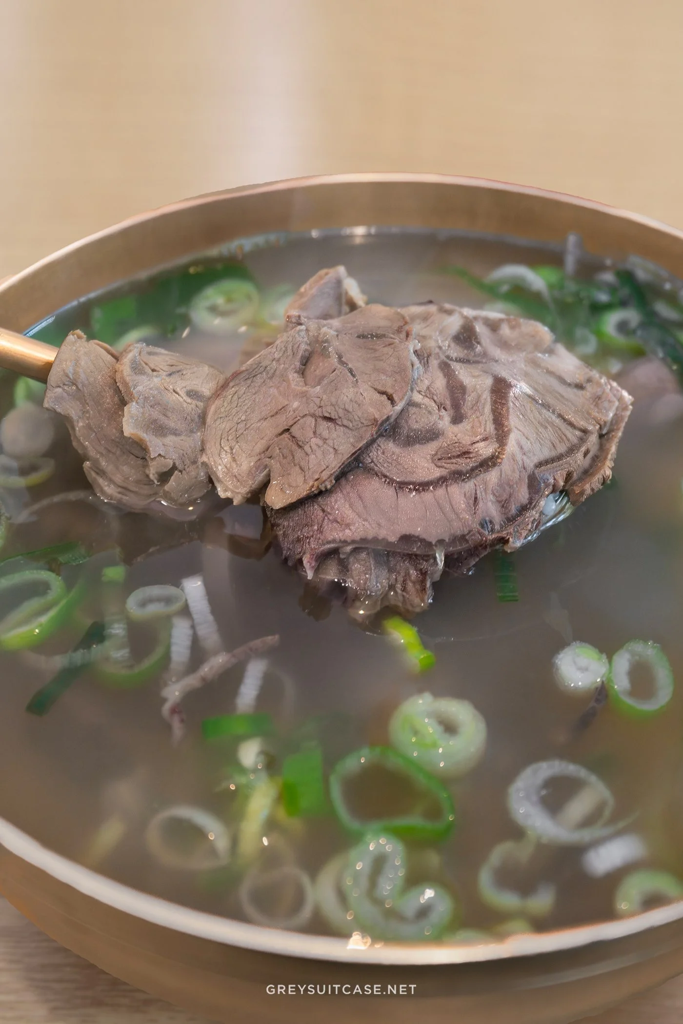 Ido Gomtang • 이도곰탕 계동 직영점 — Greysuitcase