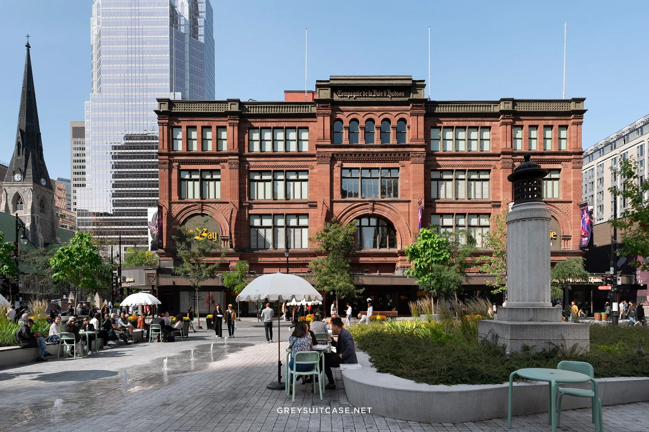 Phillips Square Montréal — Greysuitcase