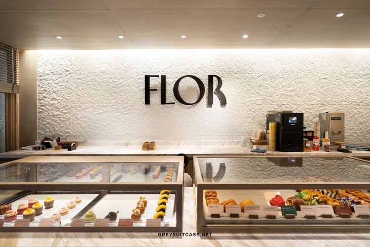 Flor — Greysuitcase