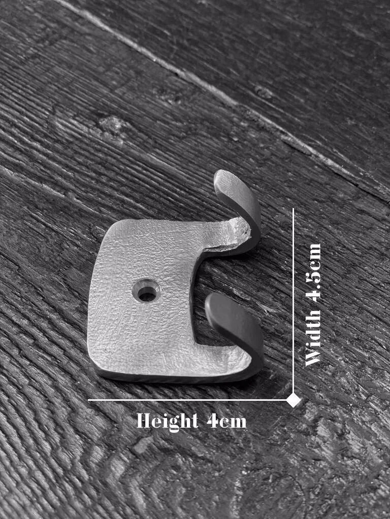 Razor Rest — Mark Lewis Interior Design