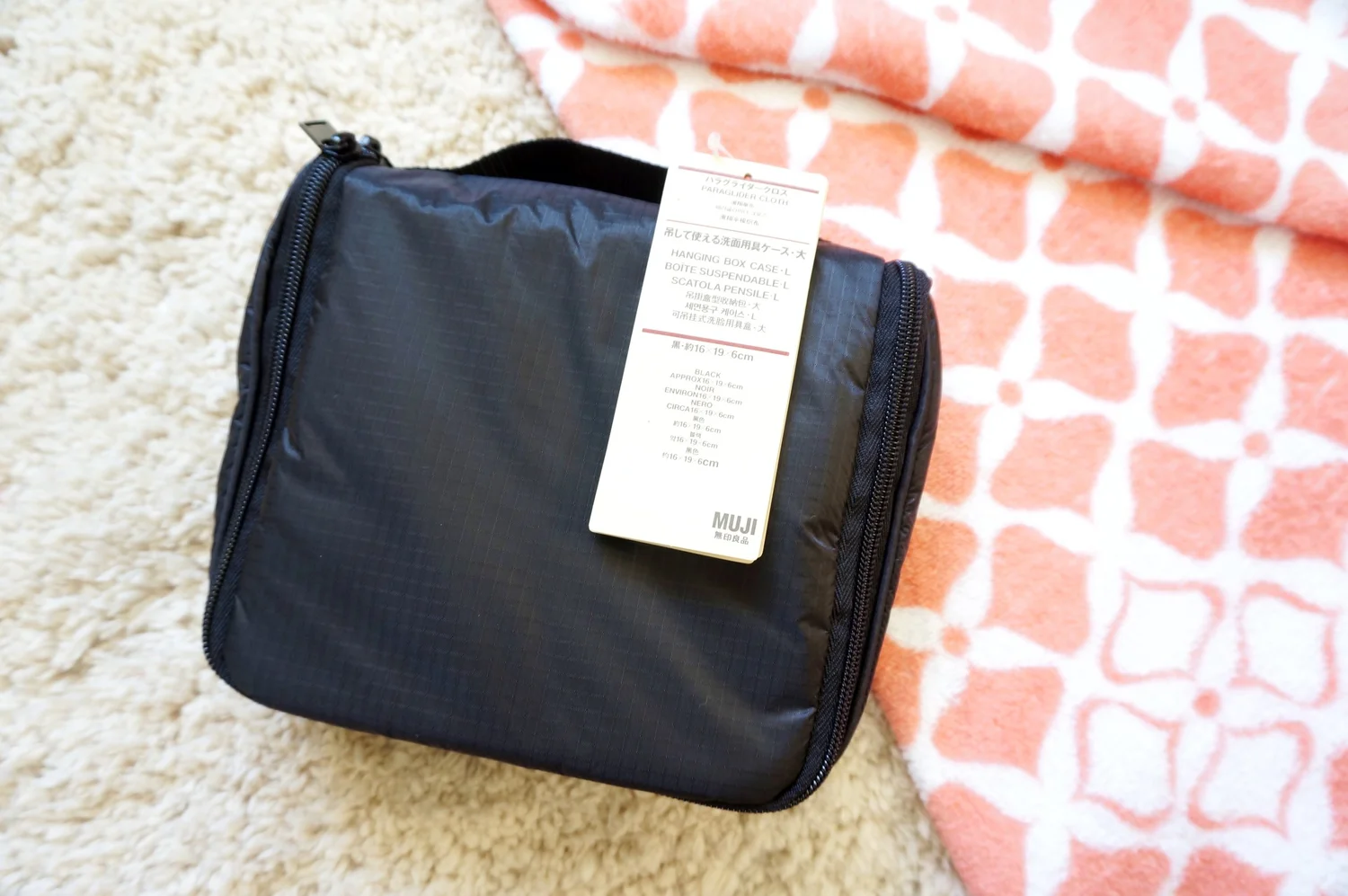 What's inside my Muji Hanging Box Case — Project Vanity