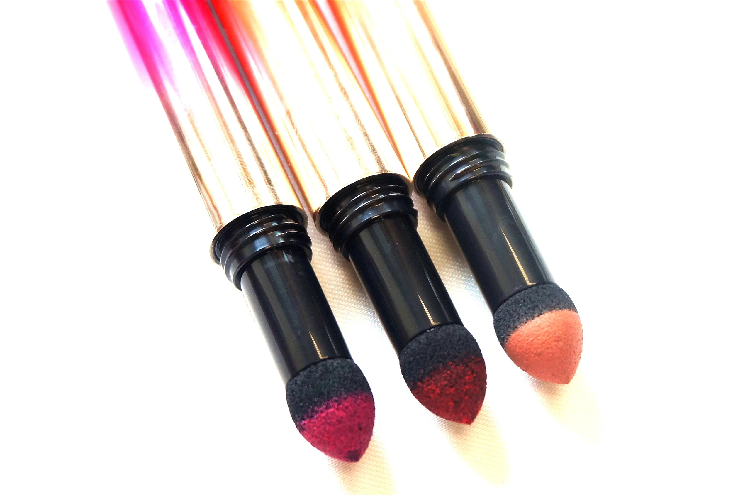 A lightweight stain: The L'Oreal Tint Caresse Powder Lipstick — Project ...