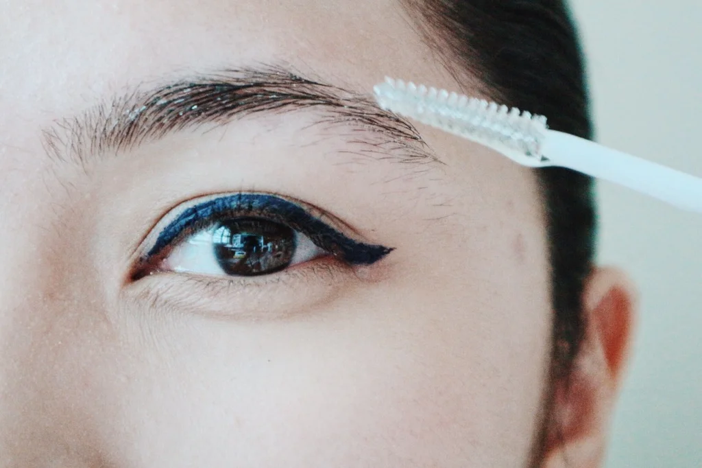 What to do and what NOT to do to achieve beautiful brows — Project Vanity