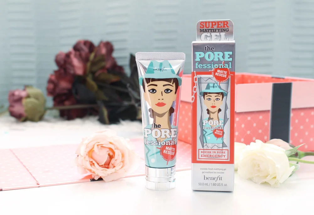 A lightweight primer that hydrates: The Benefit Porefessional Matte ...