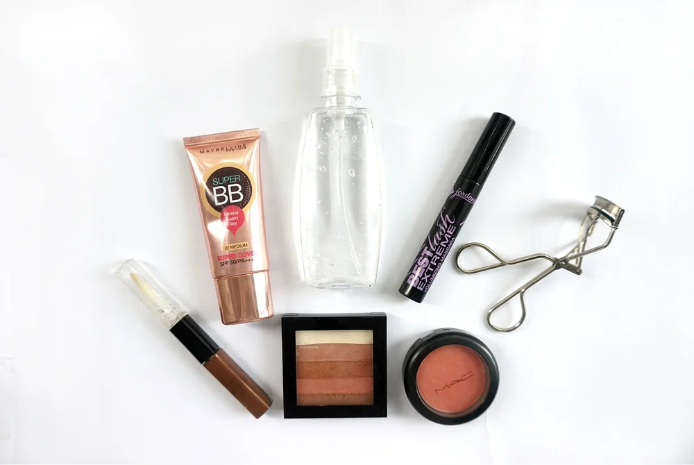 Make your makeup last longer with this DIY setting spray — Project Vanity