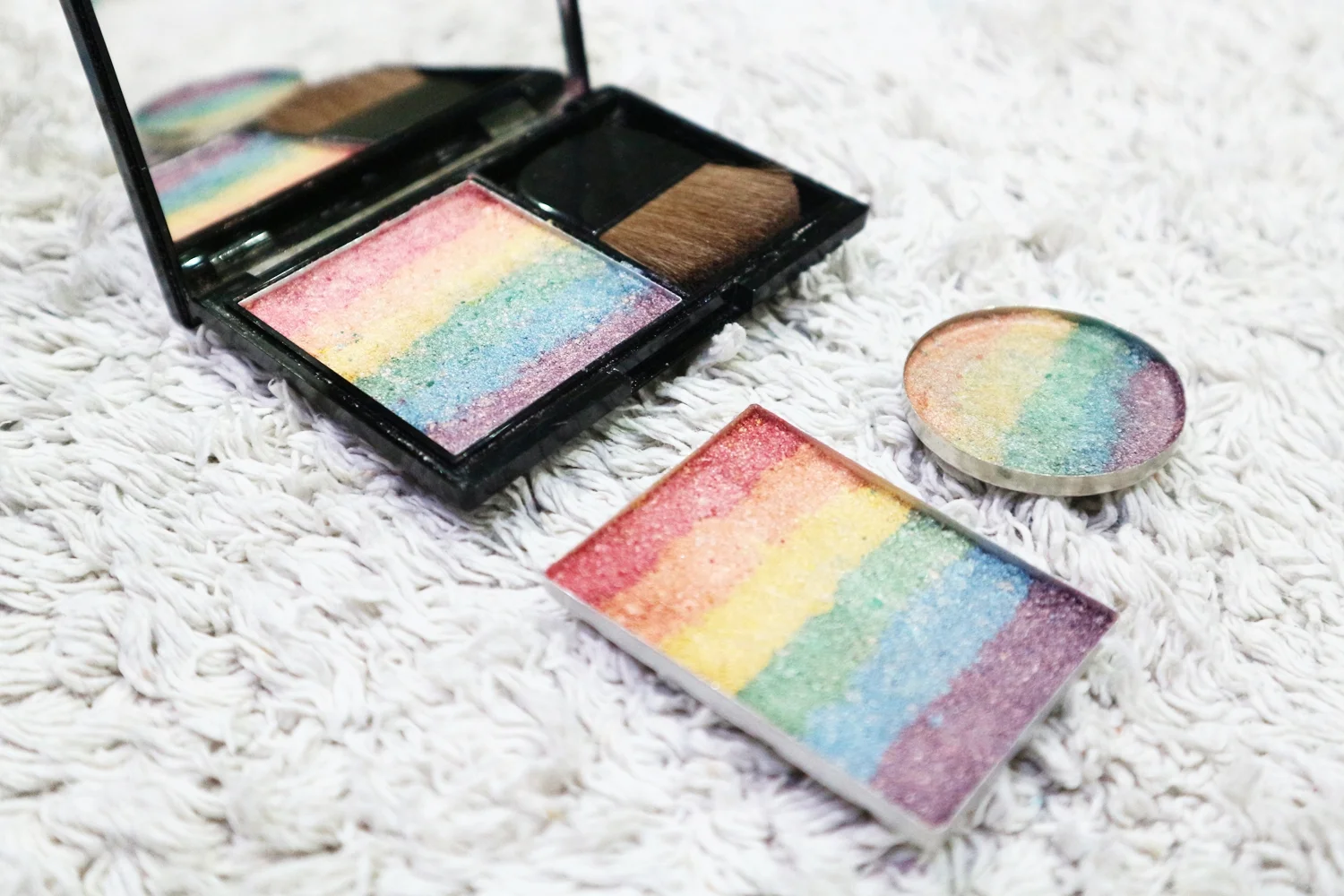 How To Make Your Own Highlighter Makeup From Scratch | Saubhaya Makeup