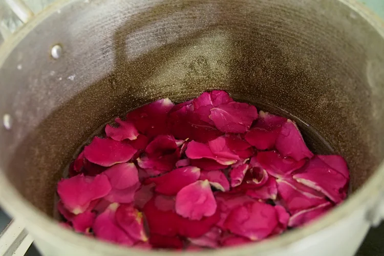 DIY Day: Here's how to make your own rose water at home — Project Vanity