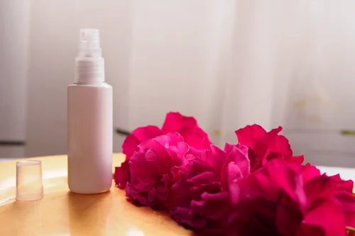 DIY Day: Here's how to make your own rose water at home — Project Vanity