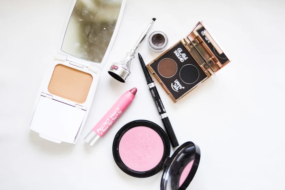 The "Face Uniform": What's in our dream six-piece capsule makeup kit ...