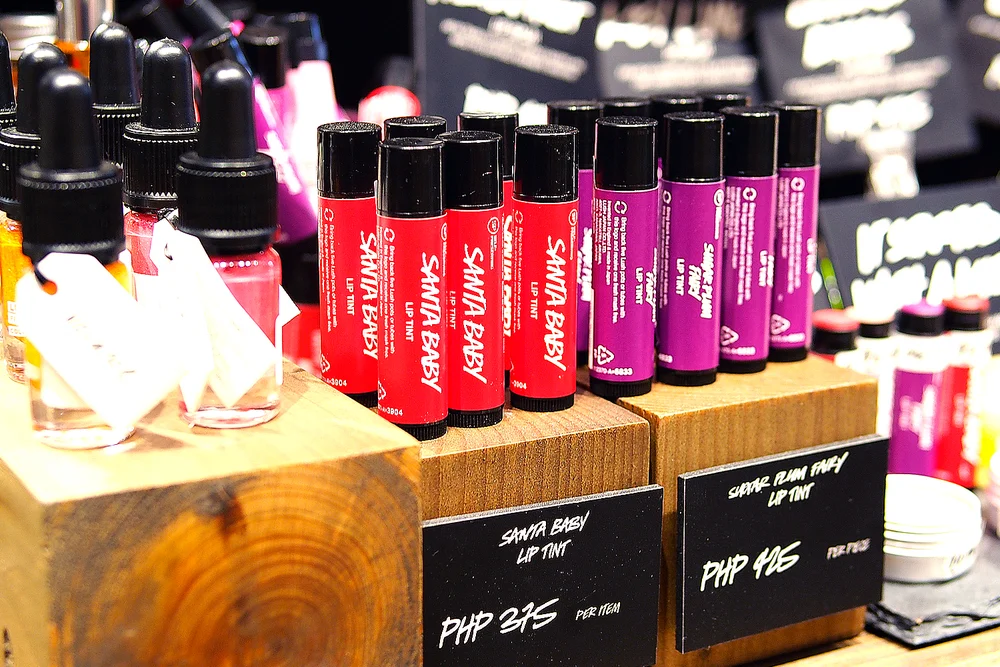 Christmas Shopping Alert: The Lush Holiday Gift Collection — Project Vanity