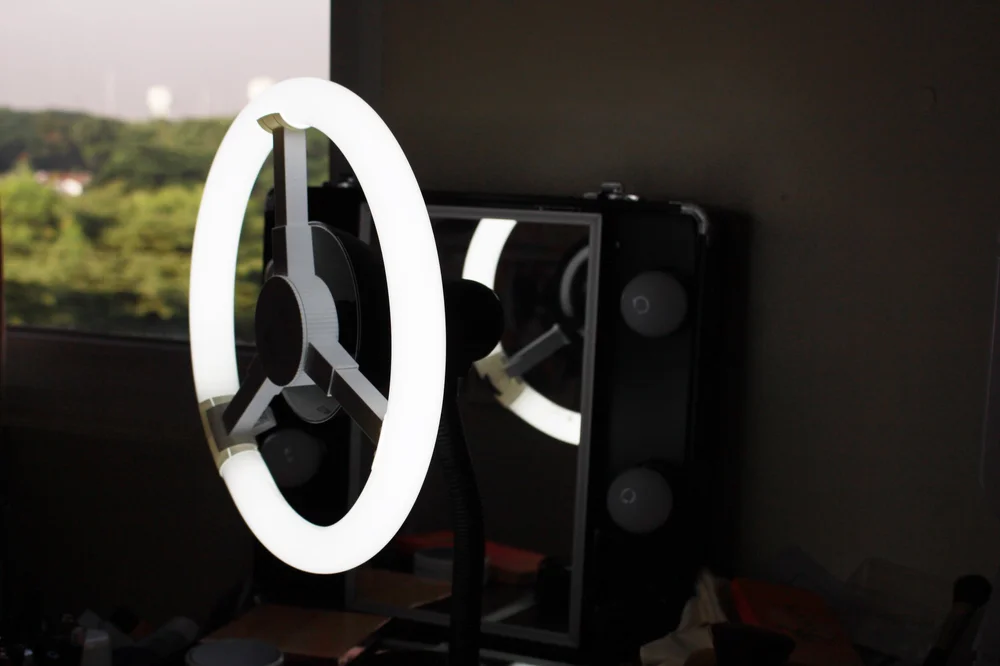 How to DIY a ring light for under 400 pesos and five minutes of ...