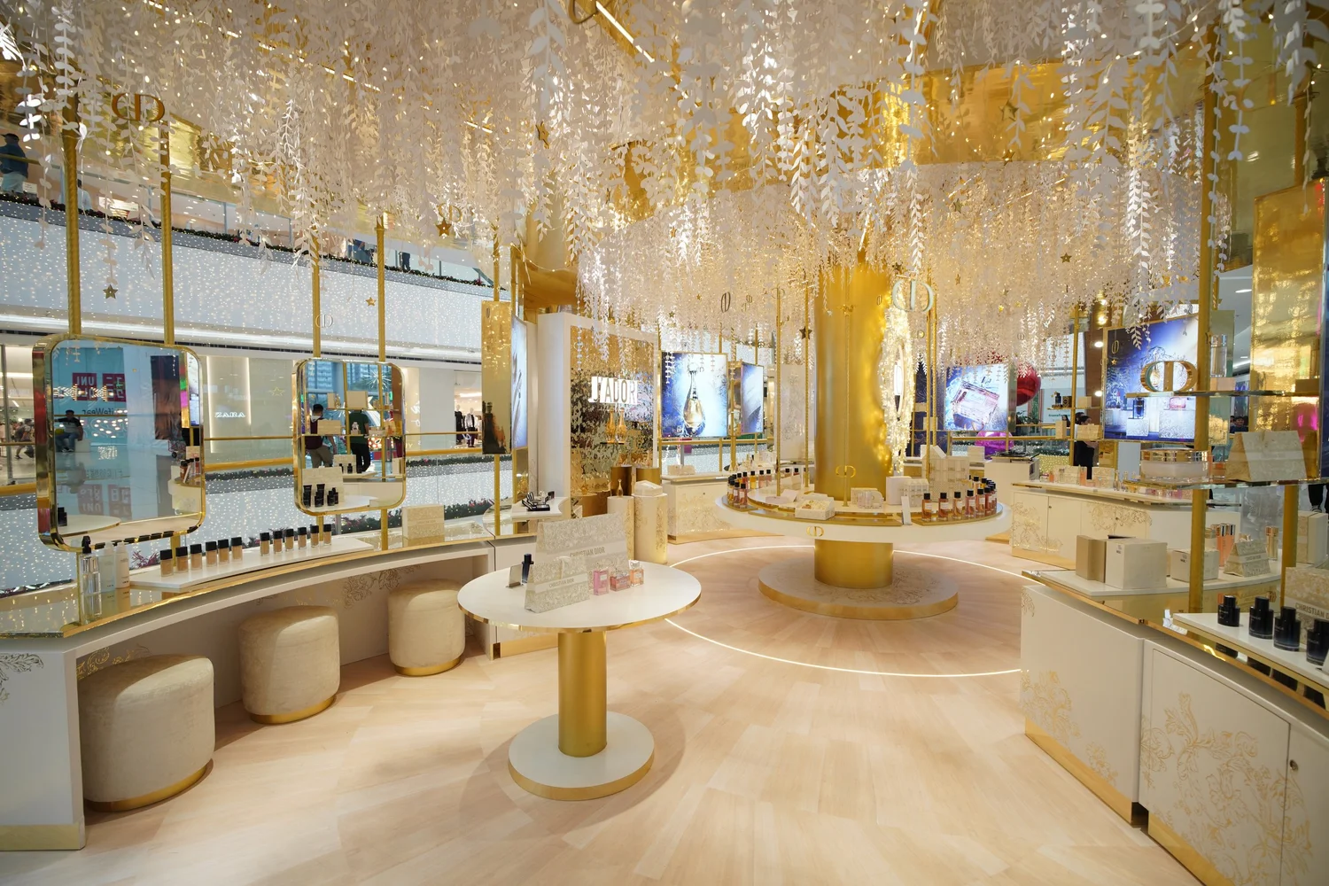 A Night to Remember: My Enchanting Experience at Dior's Carousel of Dreams Pop-Up — Project Vanity