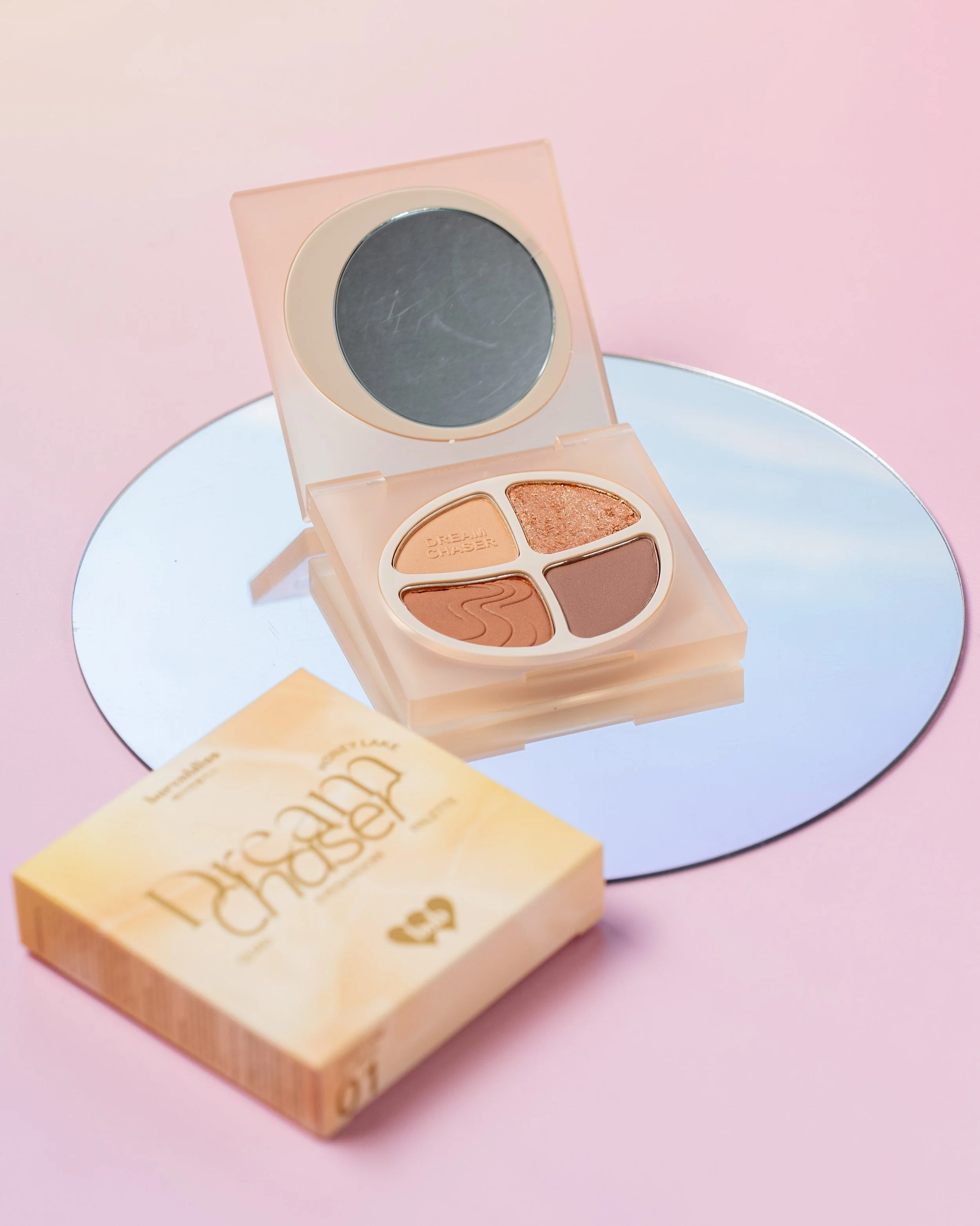 Barenbliss BNB Dream Chaser Quad Eyeshadow Review: A Dreamy, Newbie ...