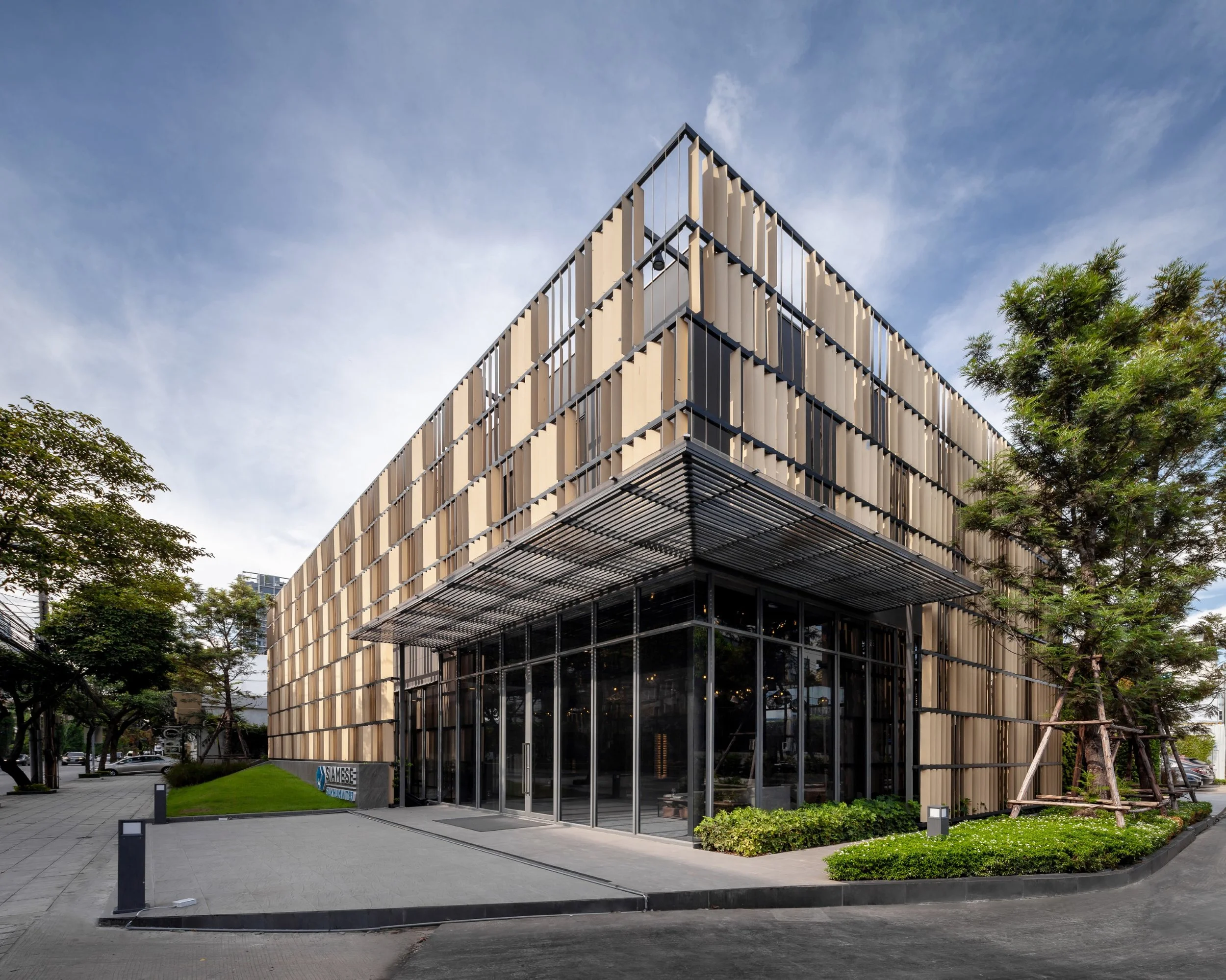 Sales Gallery Siamese Sukhumvit 87 (TH066) — Somdoon Architects