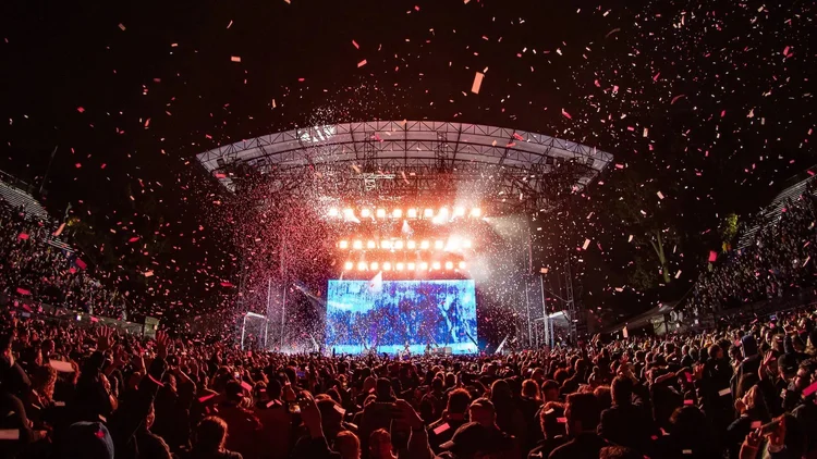 Should The Music Industry Go Virtual? A Case for Investing in VR ...