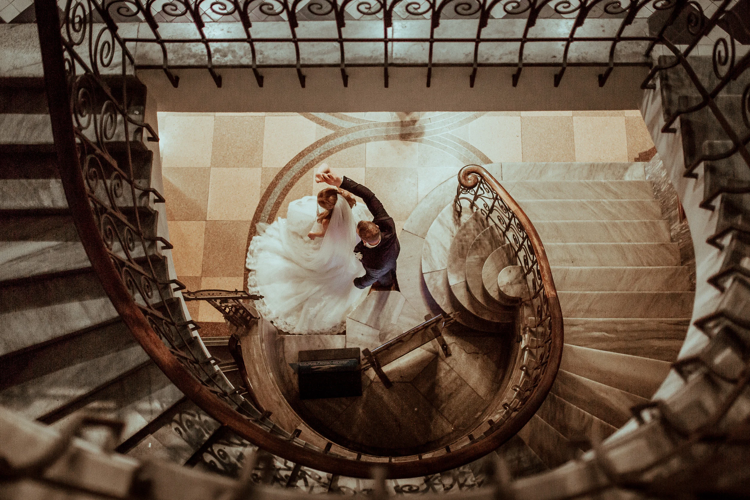 Hollow & Co. - Wedding Photographer & Videographer