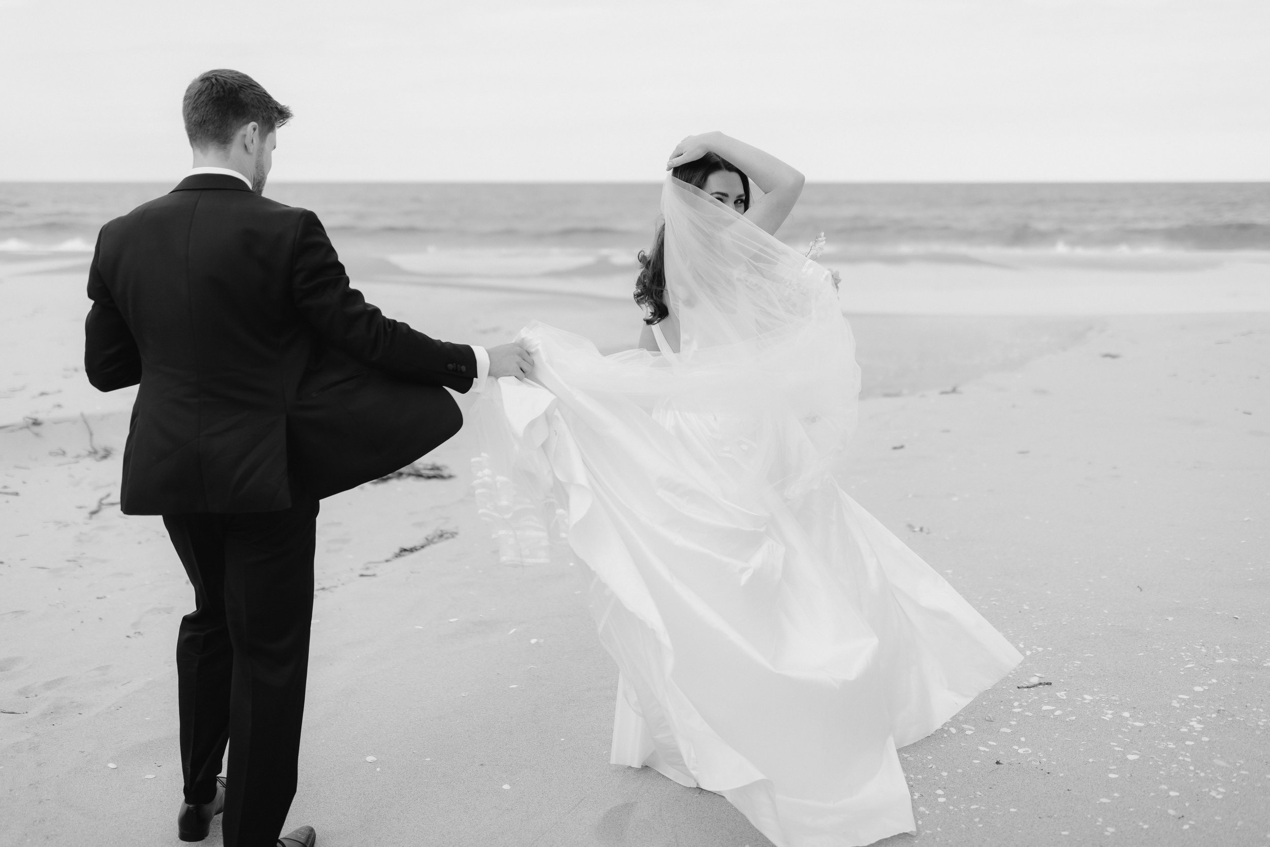 Hollow & Co. - Wedding Photographer & Videographer