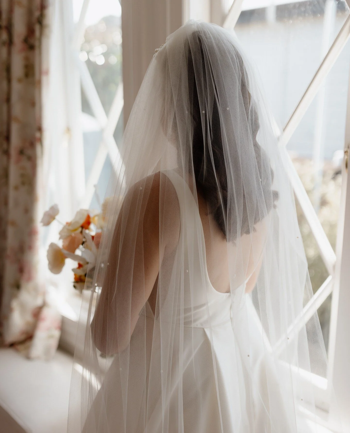 Hollow & Co. - Wedding Photographer & Videographer