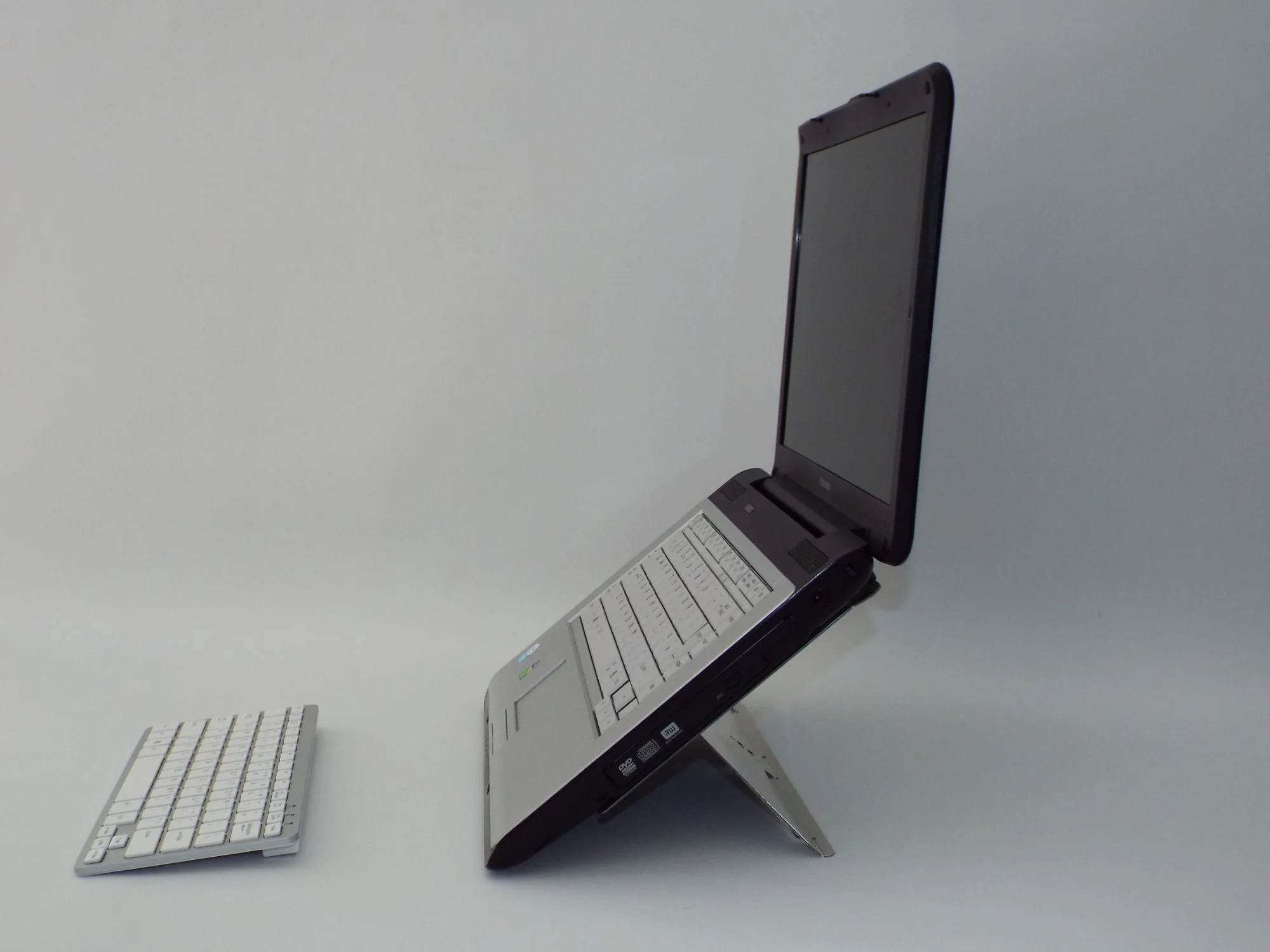 SHADOW LAPTOP STAND — ERGONOMIC CAFE LTD | Award Winning Ergonomic ...