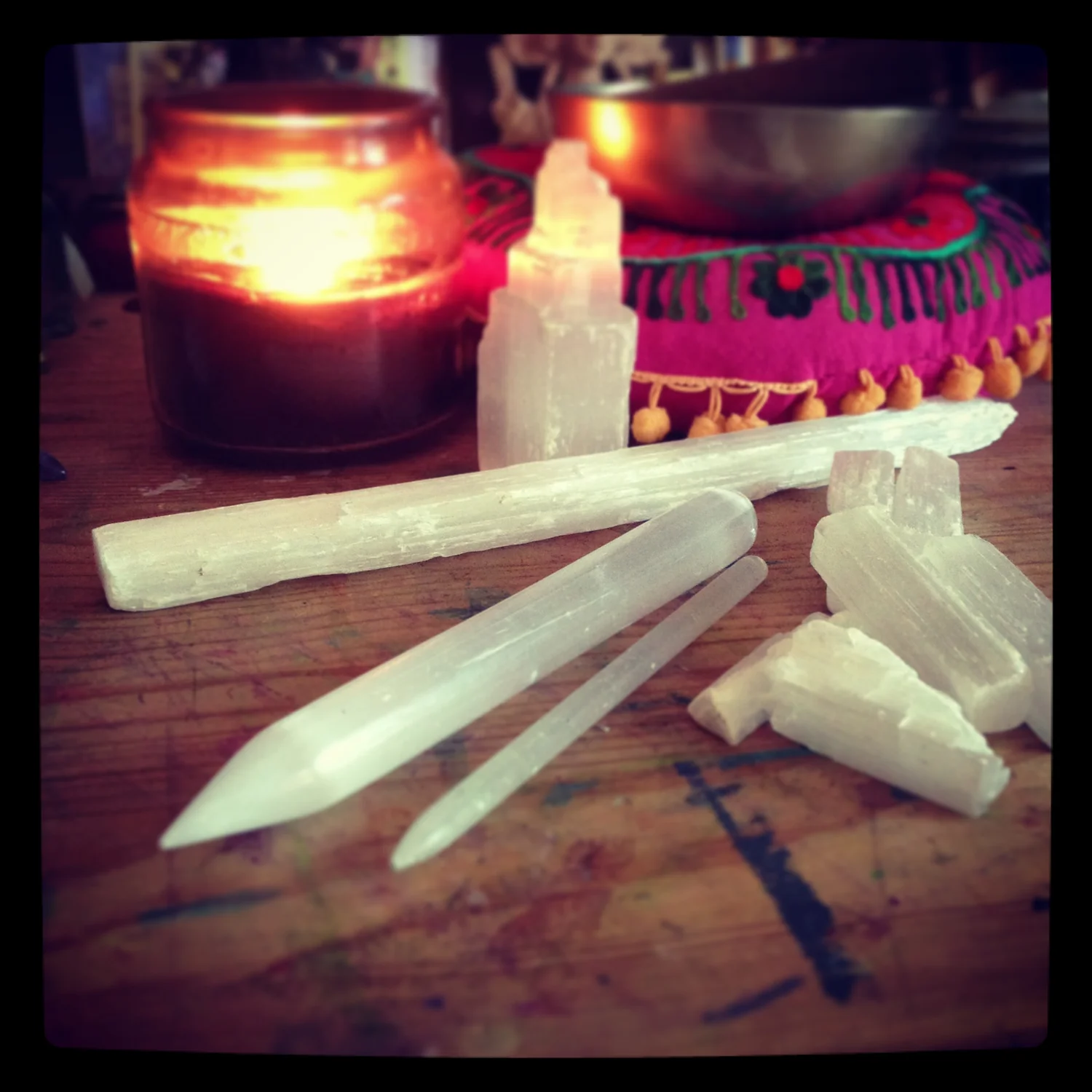 selenite — the moon + stone healing