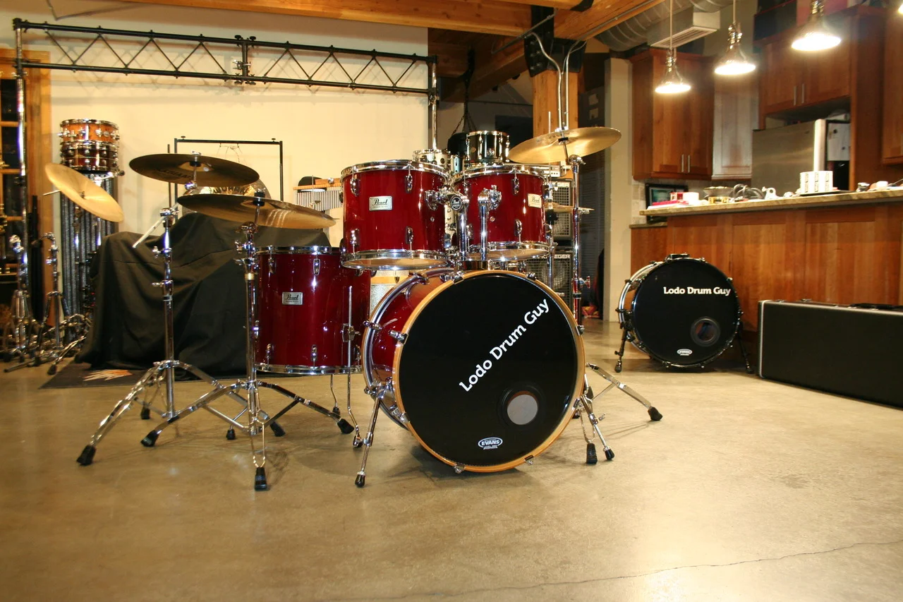 Lodo Drum Guy-Drum Kits