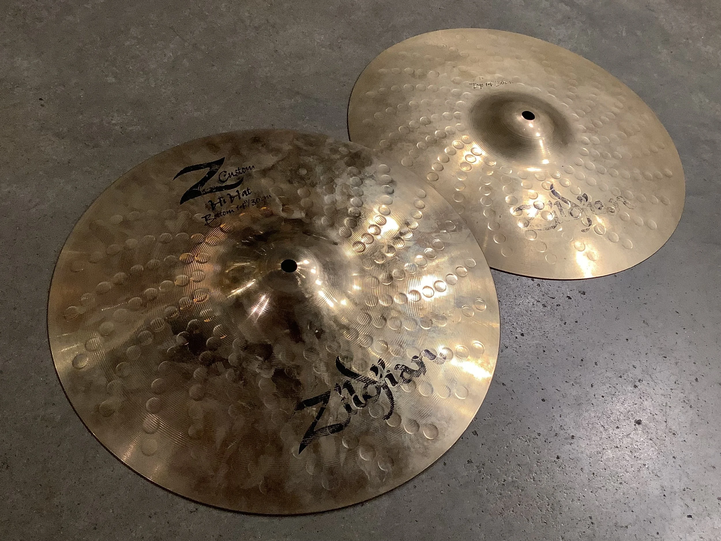 Lodo Drum Guy-Cymbals