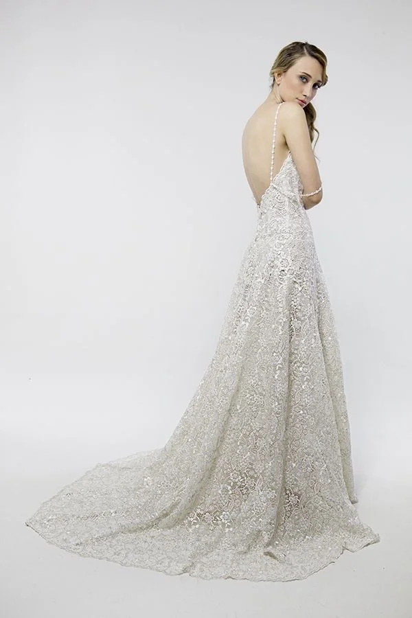 15 Gorgeous Backless Wedding Gowns — LINDSEY BRUNK | Event Planning ...