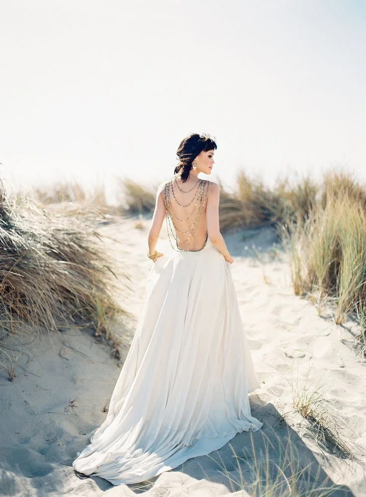 10 Beautiful Backless Wedding Gowns — LINDSEY BRUNK | Event Planning ...
