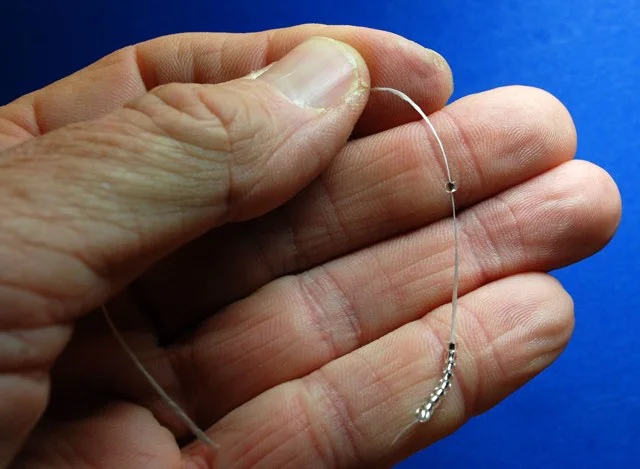 THE "DENTAL FLOSS TRICK" FOR MOUNTING A BEAD ON TOP OF THE HOOK — Ed ...