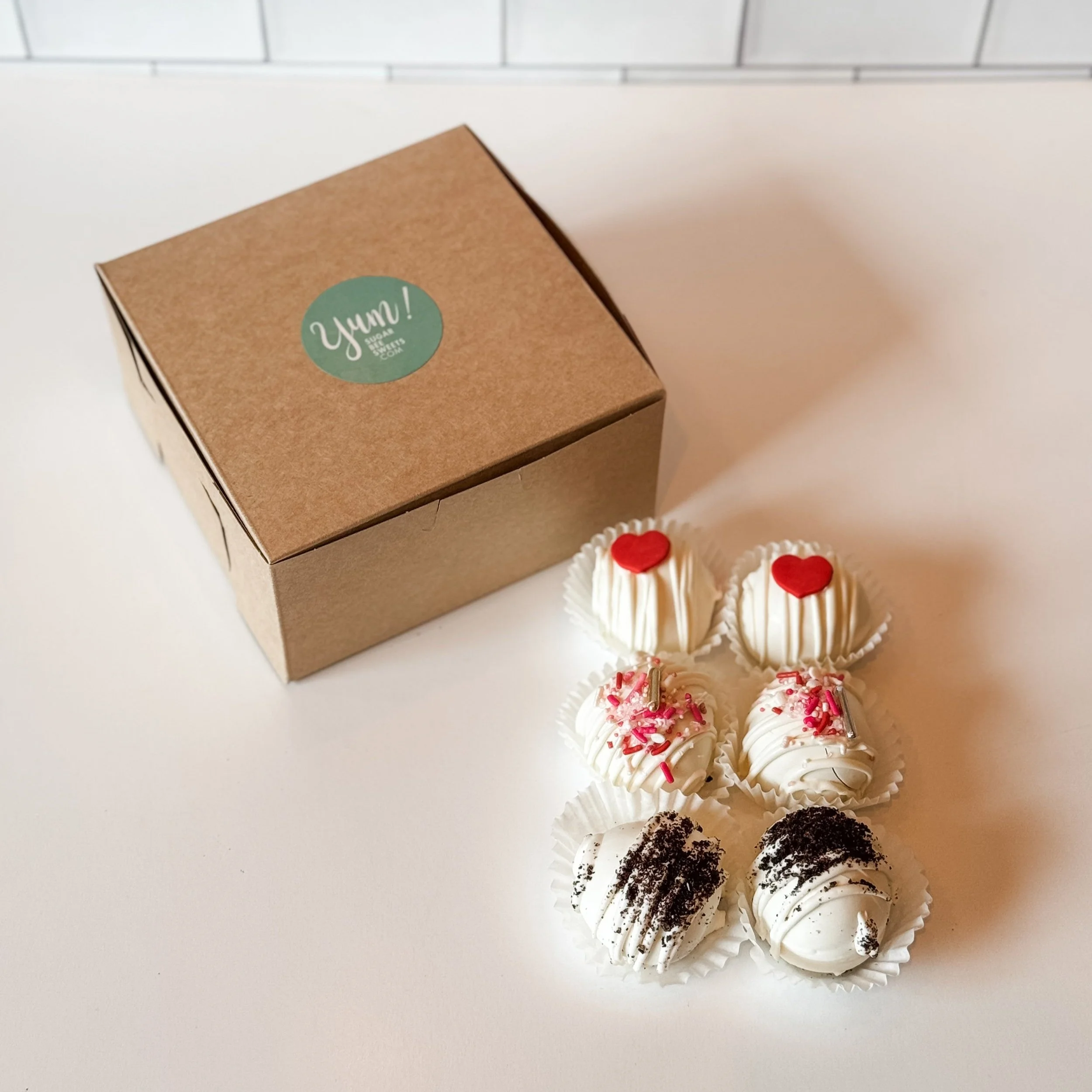 Sugar Bee Sweets Bakery | Valentine's Cakeball Box