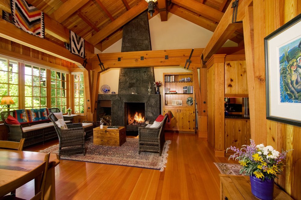 Reidun's Cabin: Elegant Stay with Majestic River & Mountain Views ...