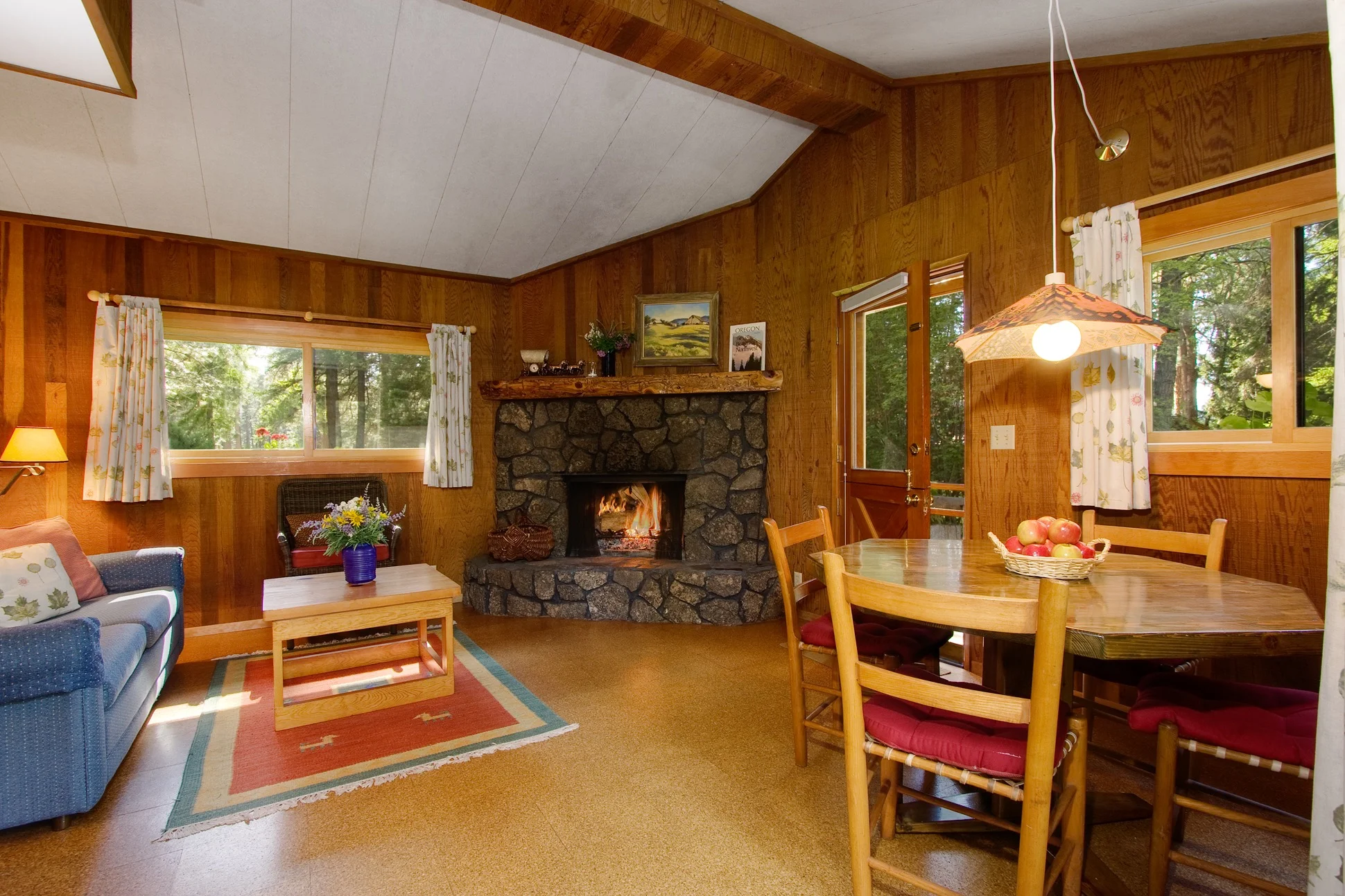 Ponderosa Cabin — House on Metolius