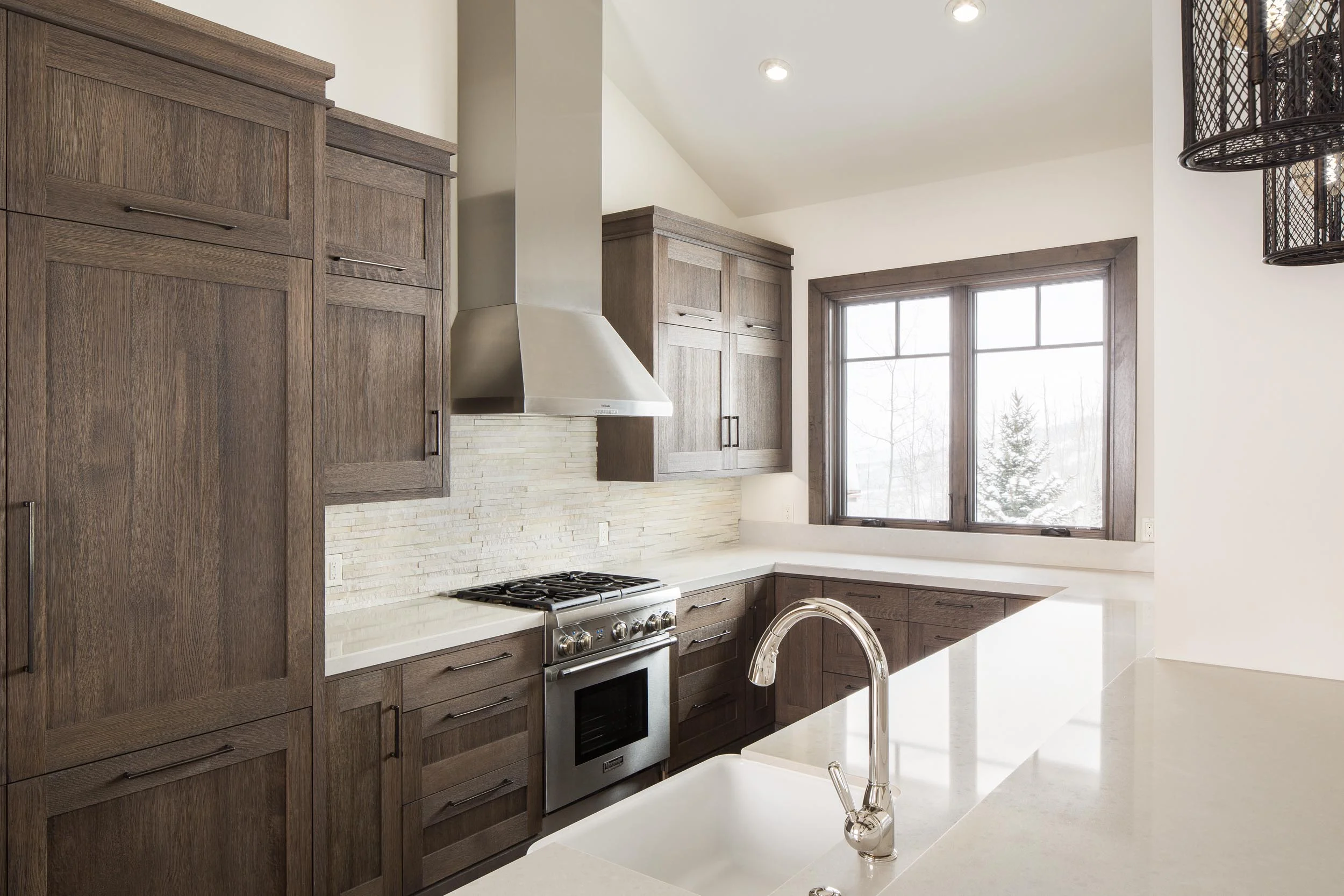 Mountain Side — AMB Design