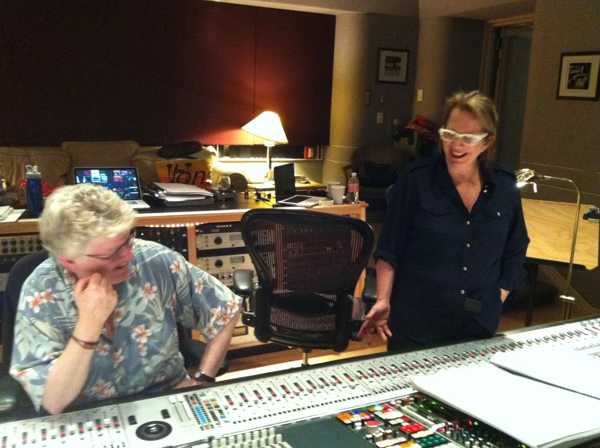 Bio — LAURA KARPMAN