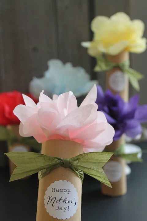 Mother's Day Paper Flower Bouquet DIY Surprise — Maritza Garcia | knot ...