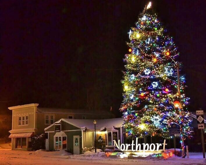 Northport Holiday Tree Lighting — Northern Leelanau Community Businesses