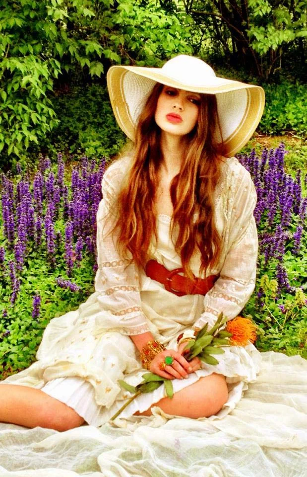 retail-and-fashion — AMANDA SEARS