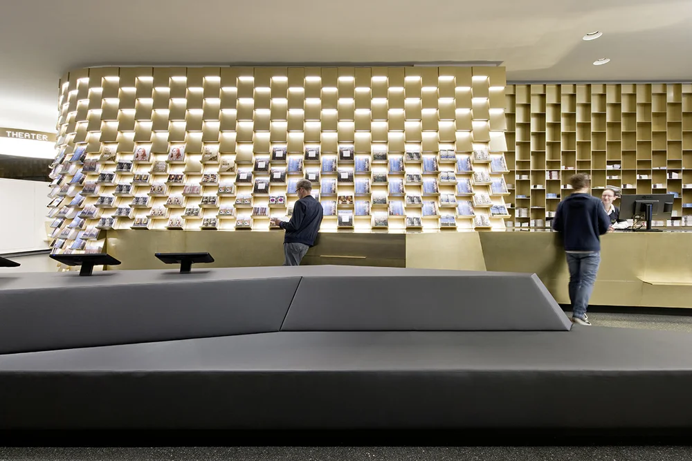 Vienna Tourist Center Designed to Reflect City’s Sense of Invitation ...