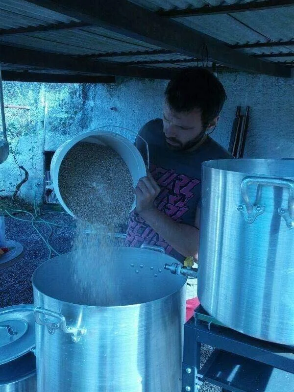 Cervejeiro caseiro brasileiro busca medalha inédita nos EUA — Beer Art ...